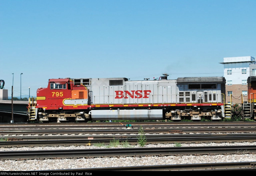BNSF 795
